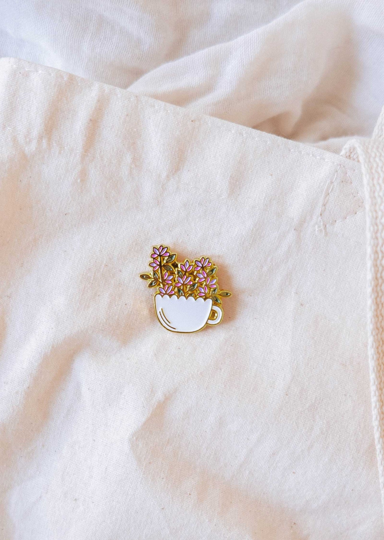 Bloom Cup Enamel Pin – Kochi Stores